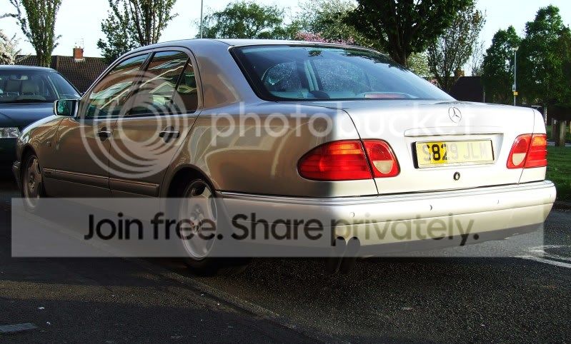 1998 Merc E240 Lowrider - £1100 - Cardiff | Retro Rides